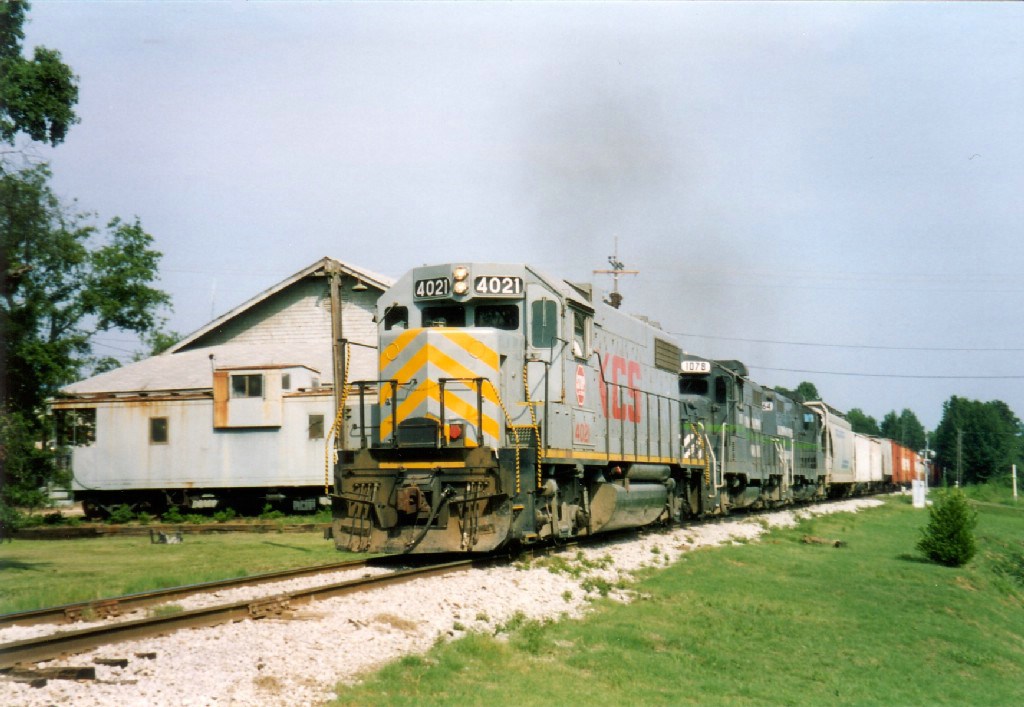 KCS 4021 with train